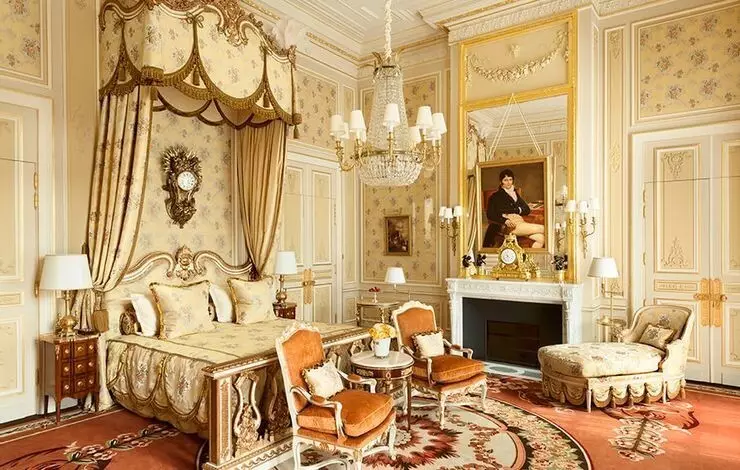 Suite Impériale Suite, Ritz Parys Hotel. Prys per nag - 35 duisend dollar, of 2,5 miljoen roebels.