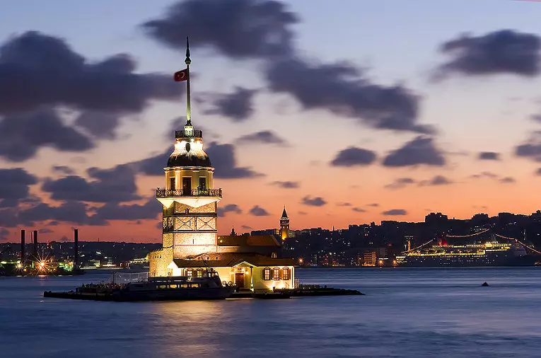 Maiden Tower, Istanbul, Turecko, Střední východ