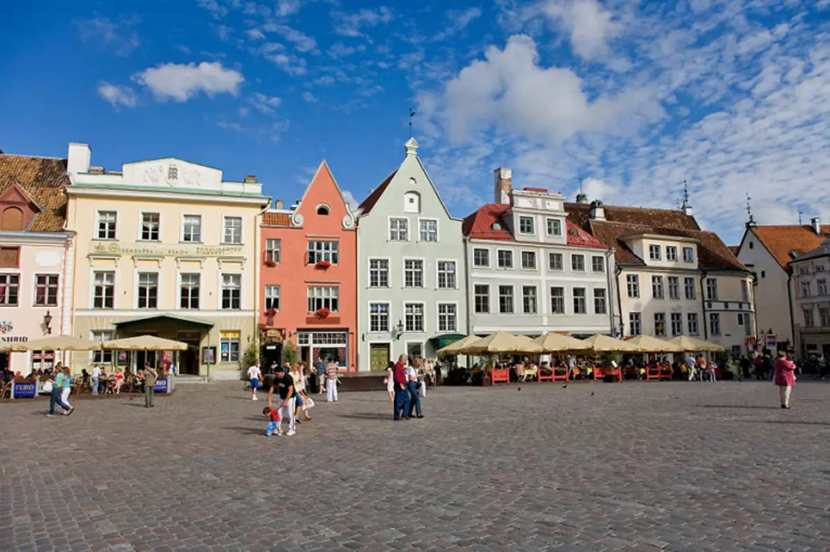 Holo hall square, Tallinn, Estonia, Europe