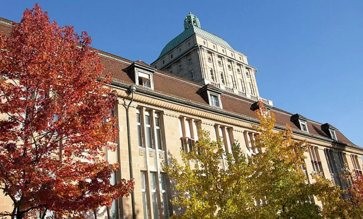 Sekolah teknis lan universitas sing luwih dhuwur, Zurich, Swiss, Eropa