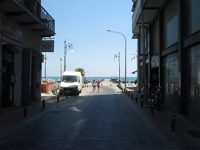 Larnaca, Sipra, Eoropa