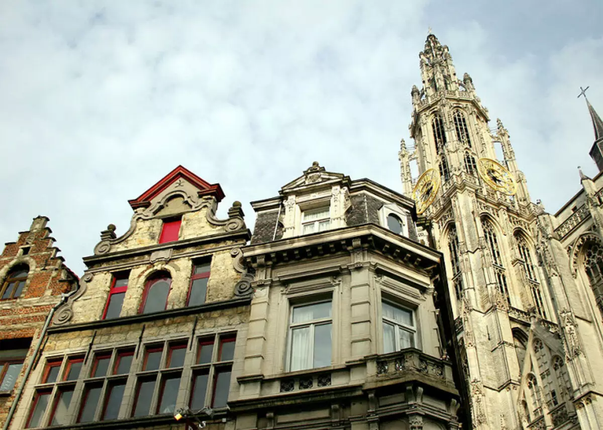 Antwerp లో మిగిలిన: Antwerp కోసం ప్రయాణం గైడ్ - ప్రయాణం 232629_2