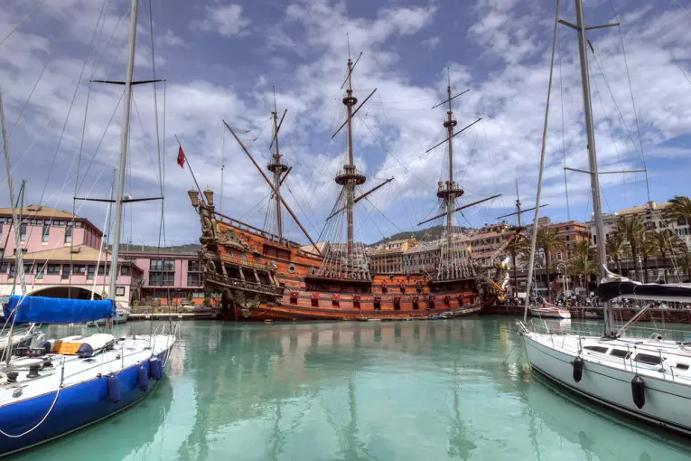 Amaholide eGenoa: Genoa Travel Guide - Ukuhamba 232640_23