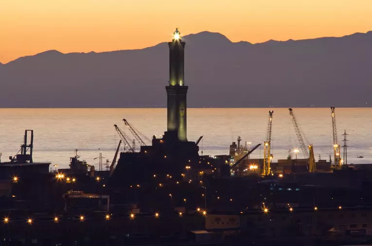 Luntern Lighthouse, Genua, Italië, Europa