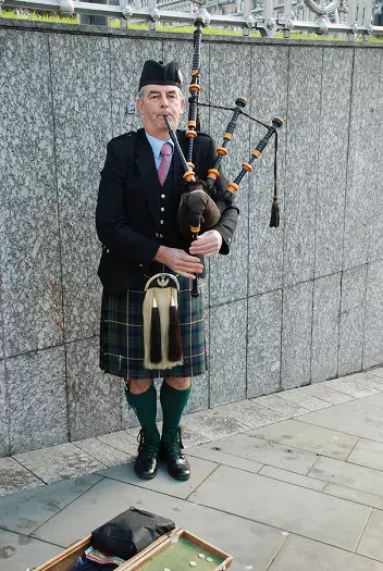 Edinburgh တွင်အနားယူပါ။ Edinburgh လမ်းညွှန် - ခရီးသွားခြင်း 232643_2