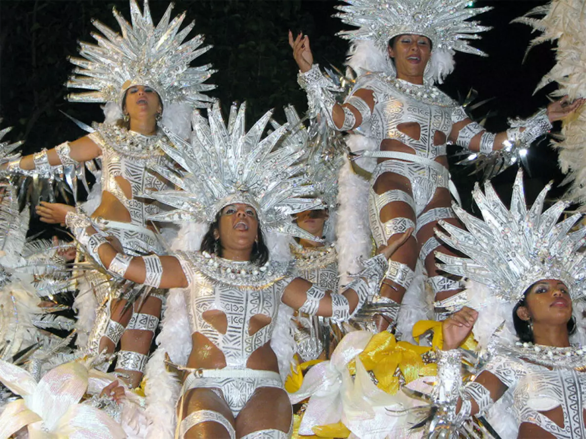 Carnival huko Rio de Janeiro.