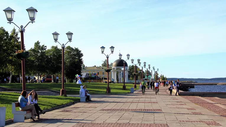 Terraplén de Onega, Petrozavodsk, Karelia, Rusia, Europa