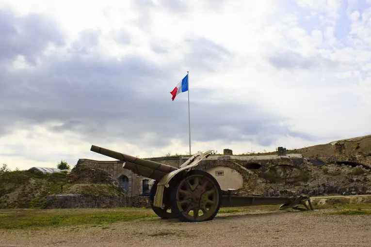 Benteng Pompey, Pesember, Sampanye Ardennes, Perancis, Éropa