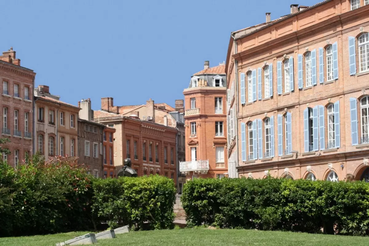 Toulouse, Dindoclon Roussillon, Faransiiska, Yurub