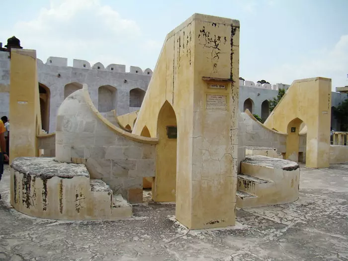 Antikva Observatorio Jantar Mantar, Jaipur, Barato, Azio