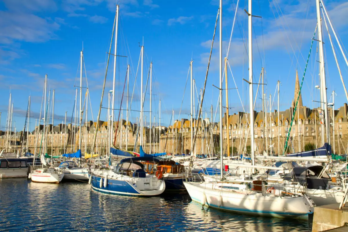 Lisebelisoa tsa Rente Likopano tsa Renien Boats, Saint-Little, Brittany, France, Yuropa