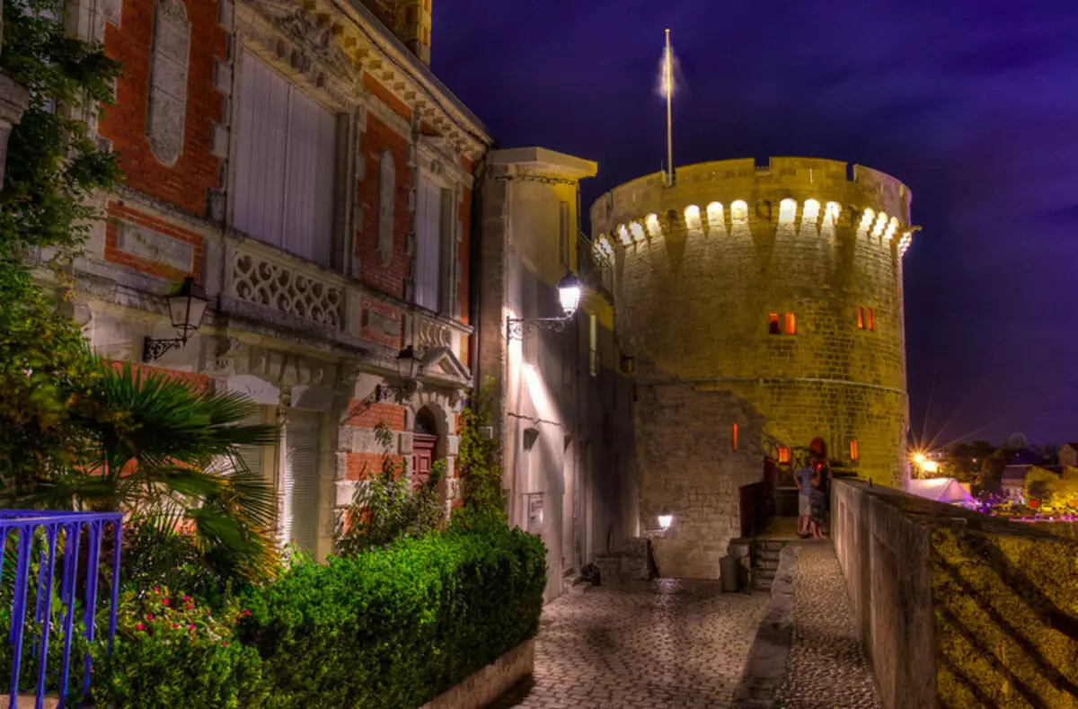 Počitek v La Rochelle: La Rochelle Travel Guide - potovanje 232801_1
