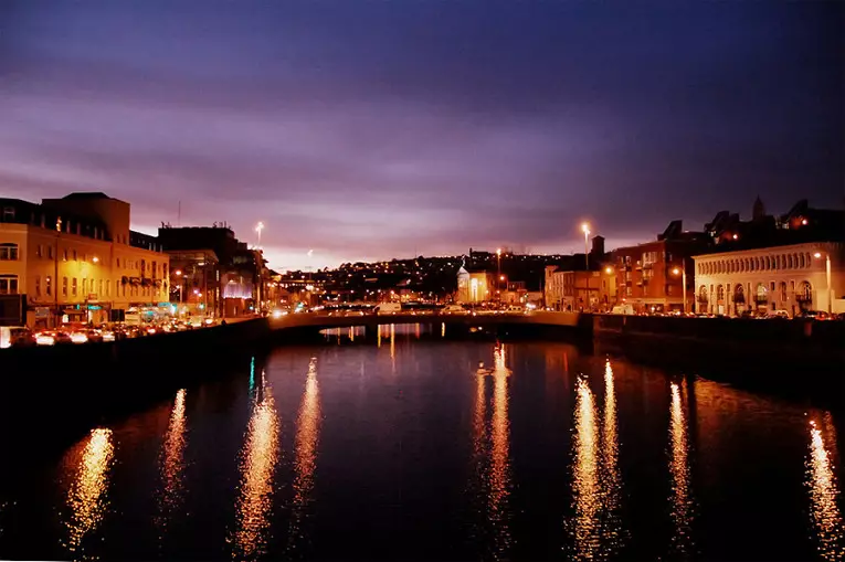 Cork, Irlande, Uburayi