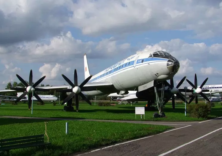 Ульяновск шаарында эс алуу: Ульяновск - Саякат 232851_2