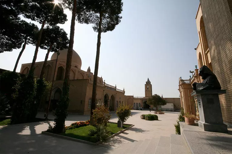 Ememe na ISFAHAN: Ntuziaka njem na ISFAN - Njem