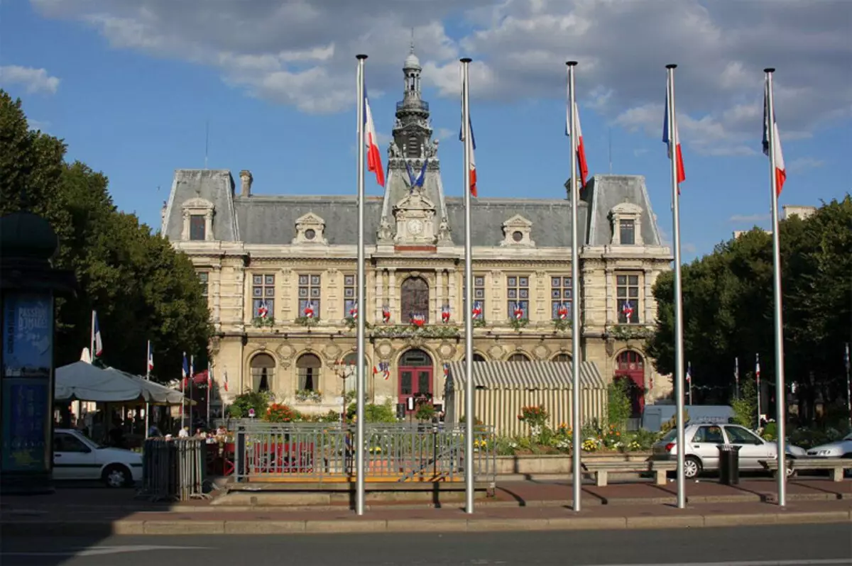 Ripozu en Poitiers: Poita Gvidilo - Vojaĝado 232878_2