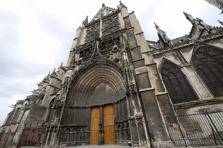 Nhà thờ Saints Peter và Paul, Đúng, Champagne Ardennes, Pháp, Châu Âu