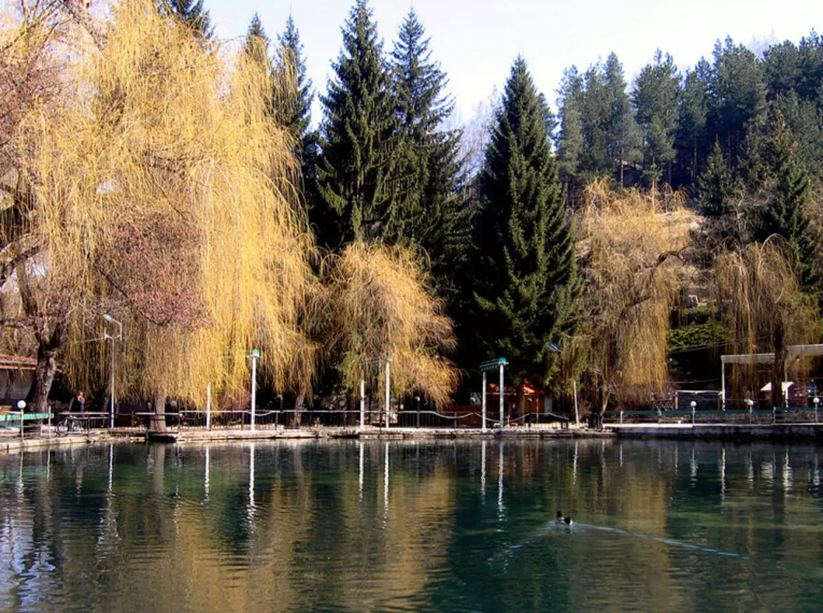 Ezumike na Velingrrad: Ntuziaka na Velingrad - Njem