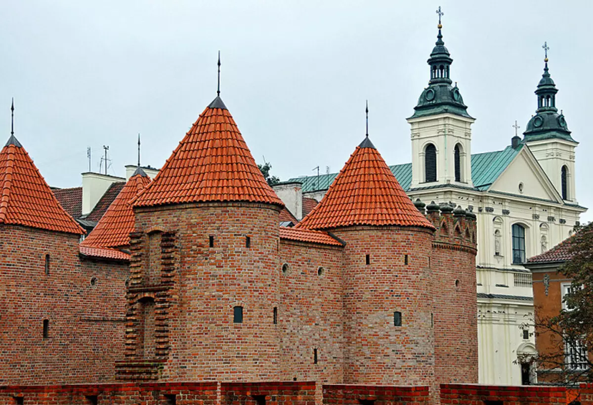 Varsovia Barbakan, Varsovia, Polonia, Europa