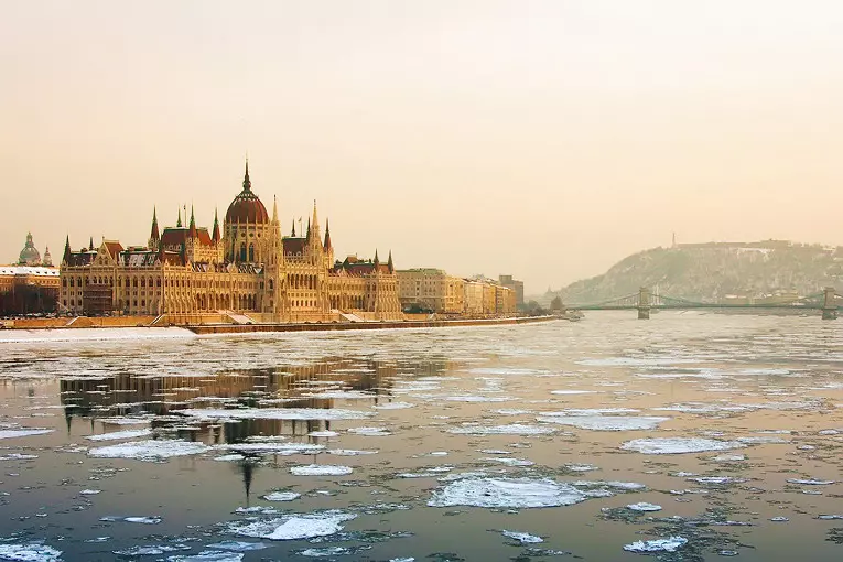 Унгарија, Европа