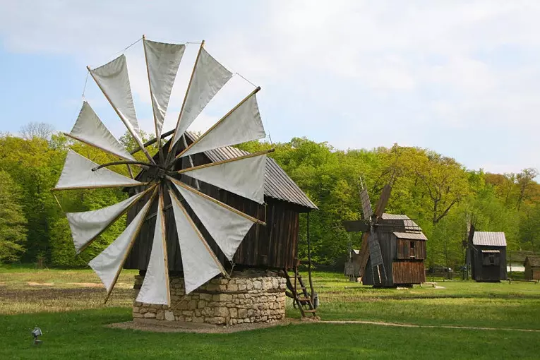 Romania, Turai