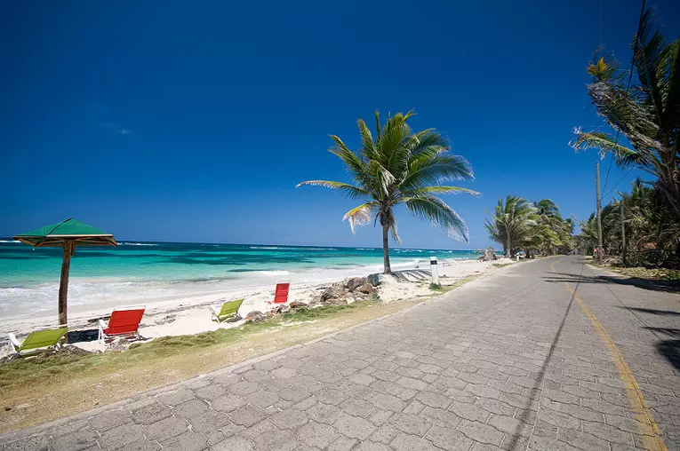 Beaches Este, Havana, Cuba, Amerika Avaratra ary Karaiba