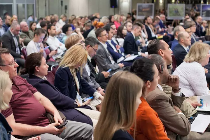 Coroczna konferencja 