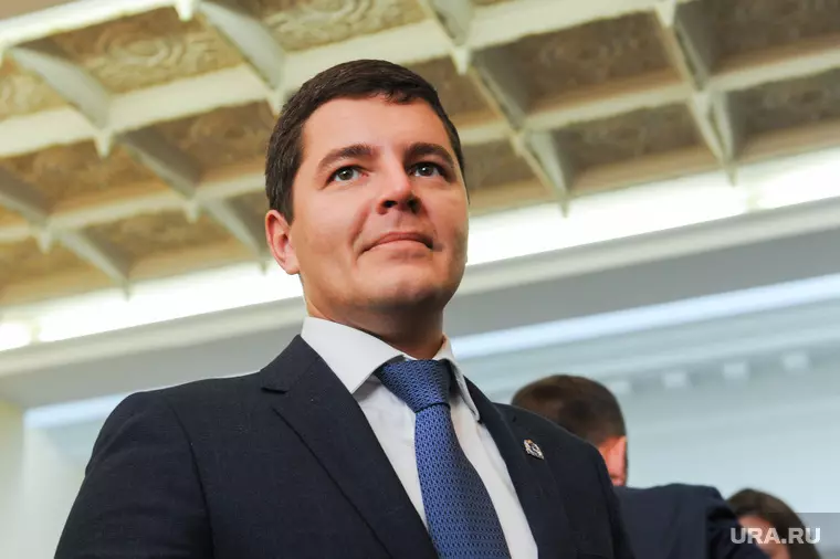 Governor Artyukhov fékk dýrmætt gjöf frá forveri