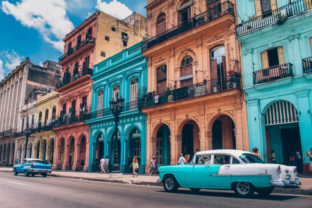 Cuba ngbero lati faagun awọn ọkọ ofurufu pẹlu Russia