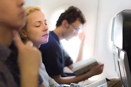 Rus turistlər uçuşda sevilən fəaliyyətlər haqqında danışdılar