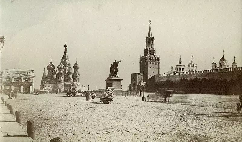 Kremlin dhe 7 më shumë nga atraksionet më të rëndësishme botërore që vështirë se kemi humbur