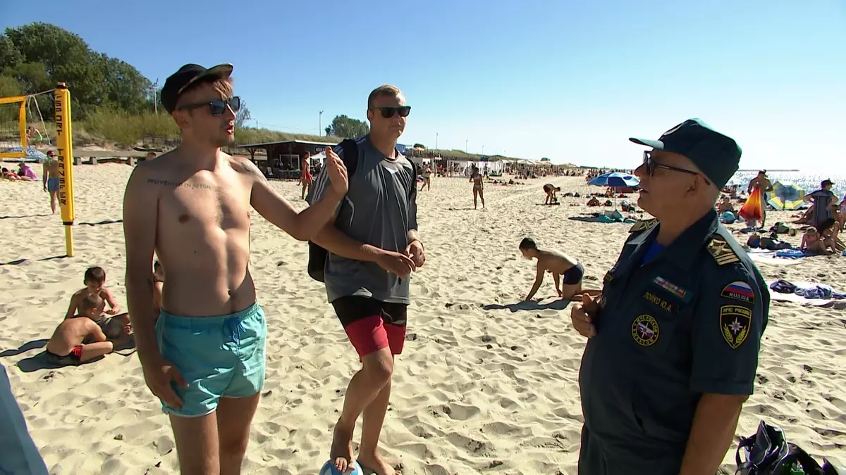 Los empleados de Emercom pasan incursiones en playas silvestres y oficiales.