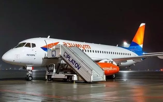 Azimuth Airlines inokura kufambisa kwekutakura kubva ku stavropore