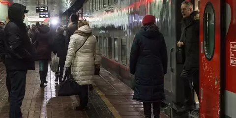 Rusijoje gali pasirodyti juodi traukinių keleivių sąrašai