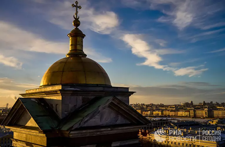 Atop ingon usa ka deck sa obserbasyon: usa ka bag-ong pagtan-aw sa amihanang Venice - Hit sa turista