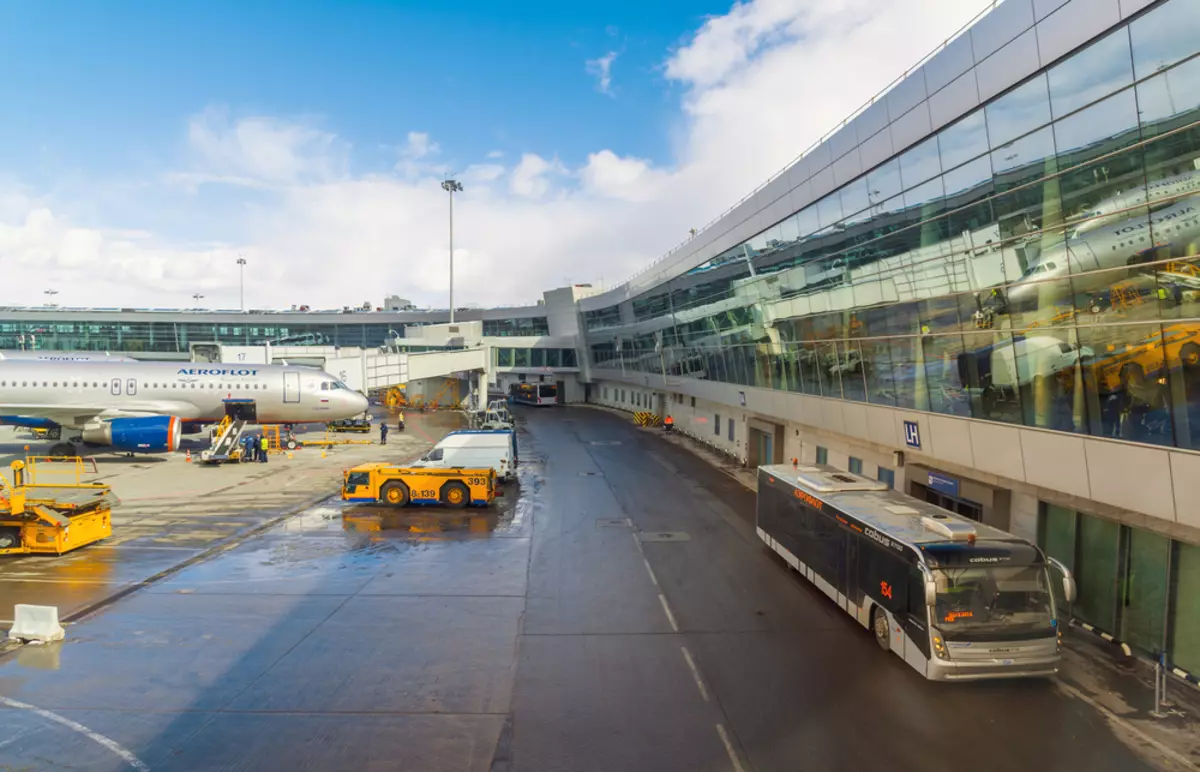 AeroExpress di Sheremetyevo akan pergi ke cara lain