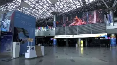 Vnukovo Airport is besig om op te stel om vlugte op die gewone skedule te hervat