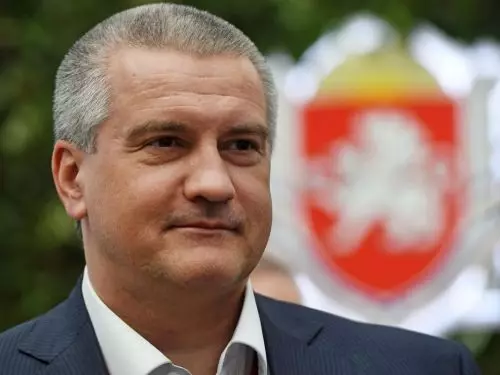 Aksenov a anunțat o competiție deschisă pentru locurile din Guvernul Crimeei