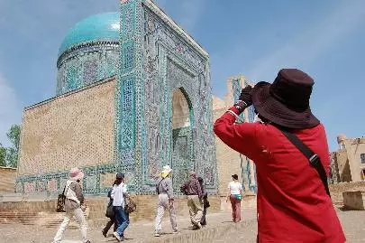 Ouzbekistan gen entansyon atire touris Ris