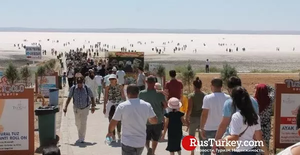 În Kurban, turiștii Bayram au preferat să se odihnească pe Lacul Ace