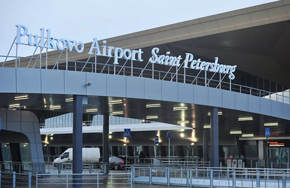 Letališče Pulkovo je požgalo okno na evropsko nebo