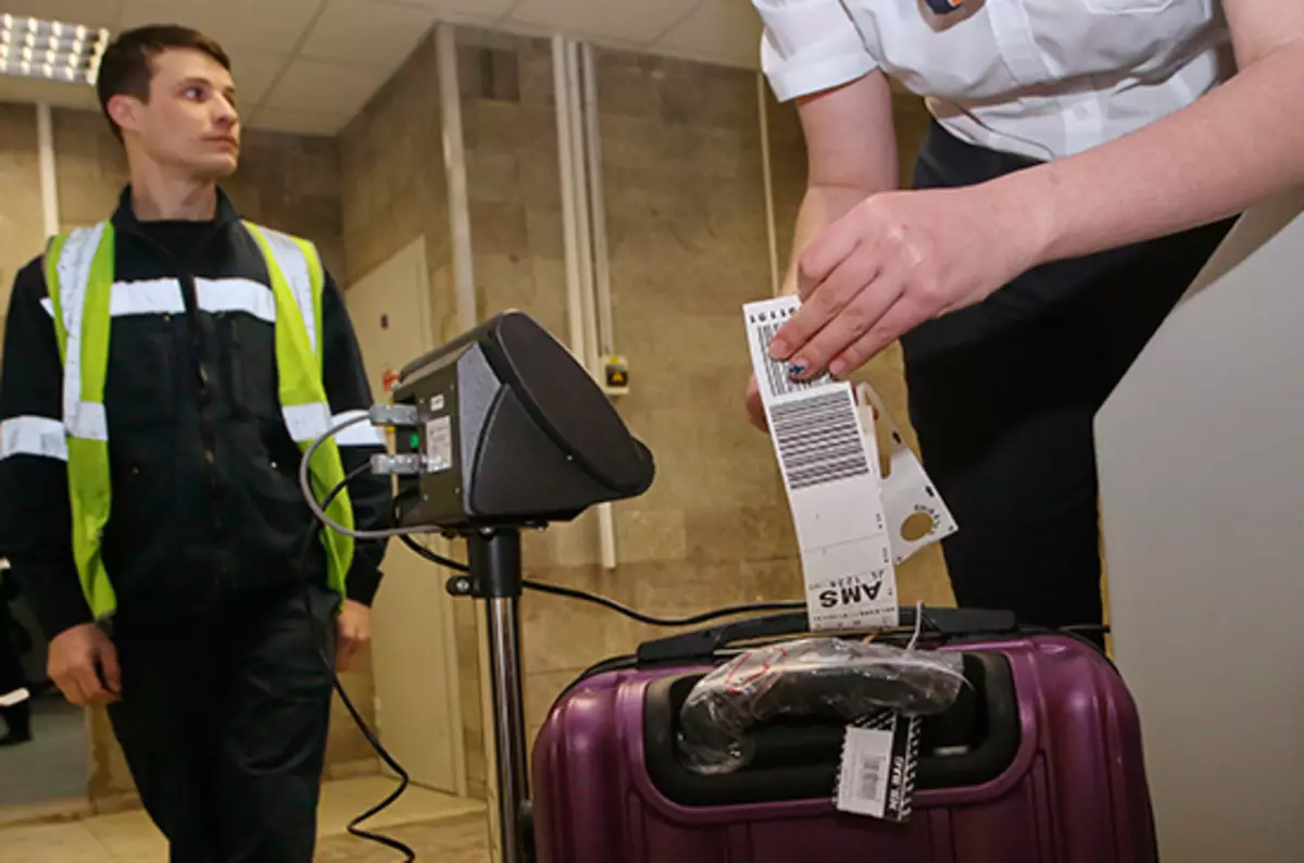 Voor verloren op internationale vluchten betaalt bagage bijna 100 duizend roebel