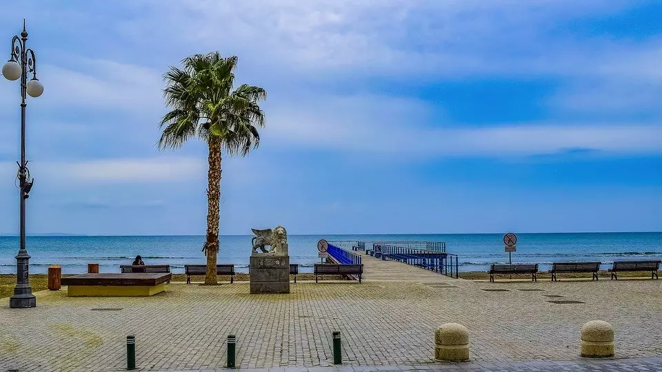 Pela primeira vez em 46 anos em Chipre abrirá a cidade do resort do fantasma