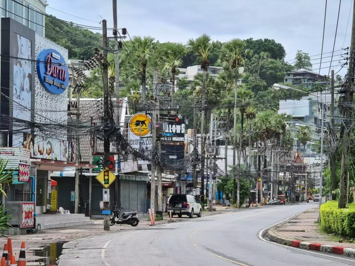 Phuket, cilvēki mirst no bada