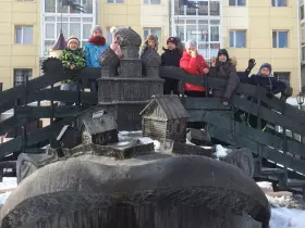 Skoolkinders van Khanty-Mansiysk Bestudeer die geskiedenis van die rand op uitstappies in Tobolsk