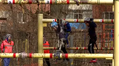 Nan Penza, SchoolchildRens klase nan simonte obstak