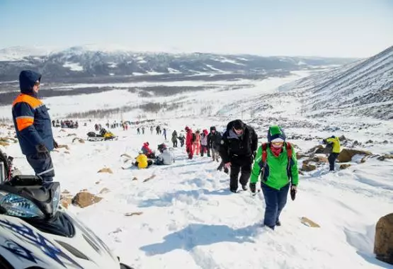 I tour operator creeranno un percorso aziendale su Yamal con il tè che beve i plagger e le gare su cervi