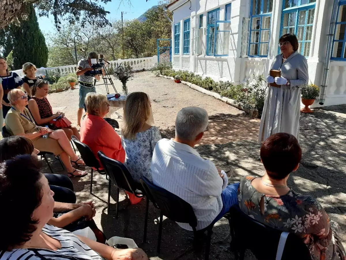 Una exposición de la reserva de Museo Vladimir-Suzdal se abrió en Crimea.