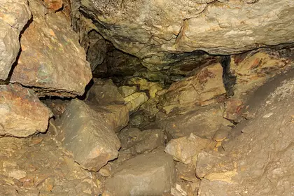मस्को क्षेत्रका गुफामा पहुँच खोल्नुहोस् व्याख्या गरियो