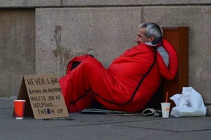 I senzatetto di Londra saranno offerti alloggi di due settimane all'hotel per Natale